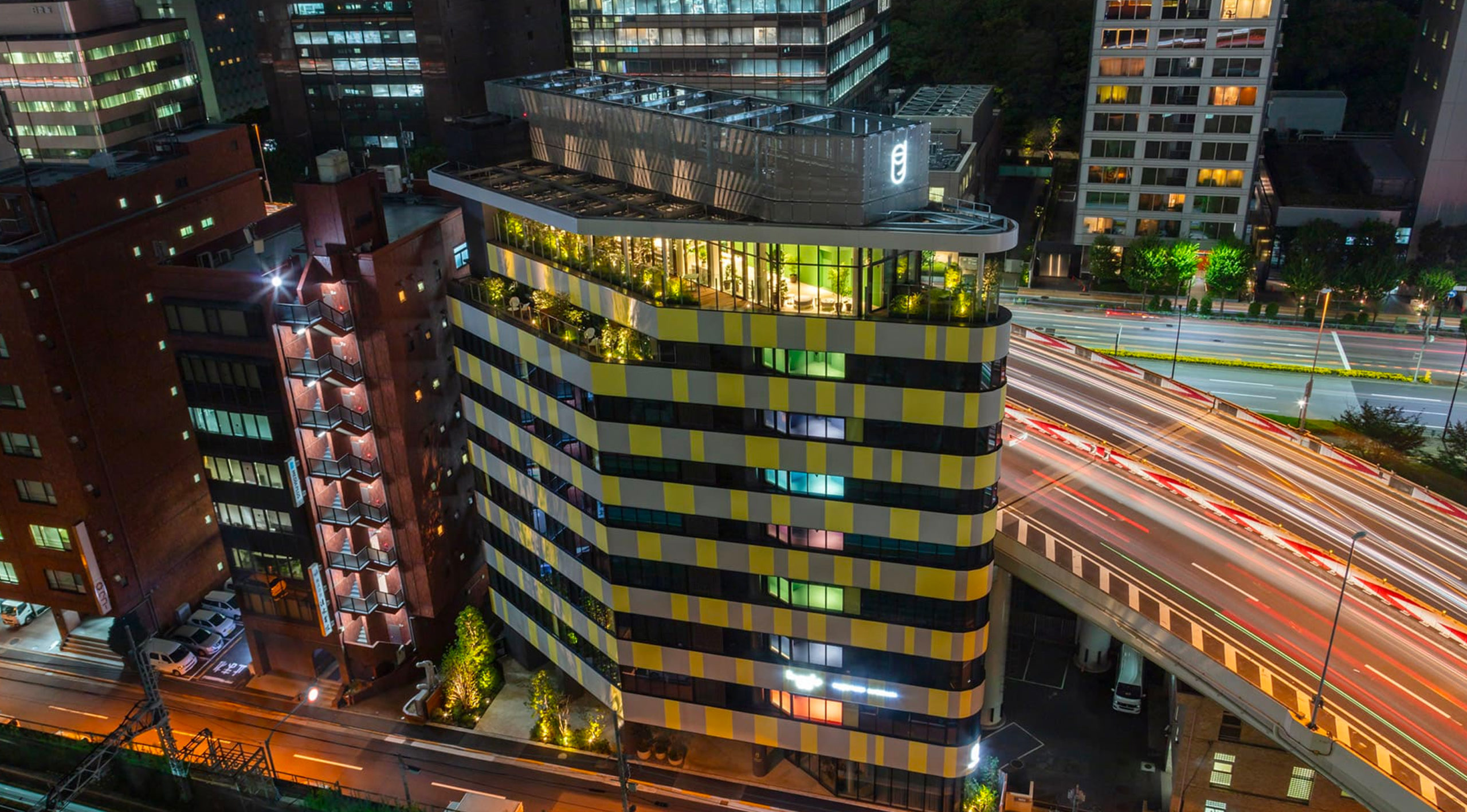 toggle hotel | Works | Logram